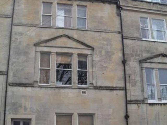 4 bedroom maisonette for rent in Burlington Street Bath BA1