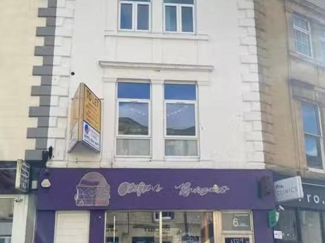 4 bedroom maisonette for rent in Byron Place, Clifton, Bristol.