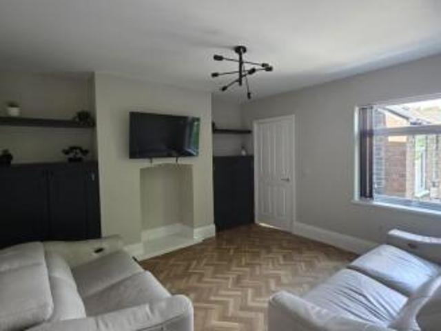 4 bedroom maisonette for rent in Craghall Dene, South Gosforth, Newcastle Upon Tyne, NE3