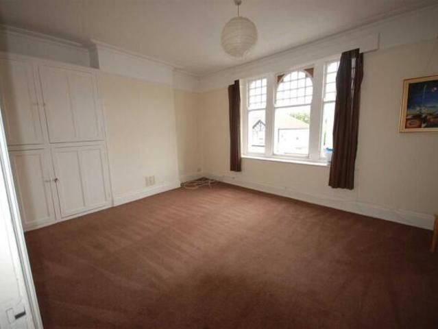 4 bedroom maisonette for rent in First Floor Maisonette, Henleaze Road, BS9
