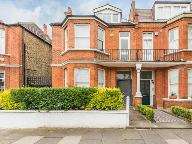 4 bedroom maisonette for rent in Flanchford Road, Chiswick, W12