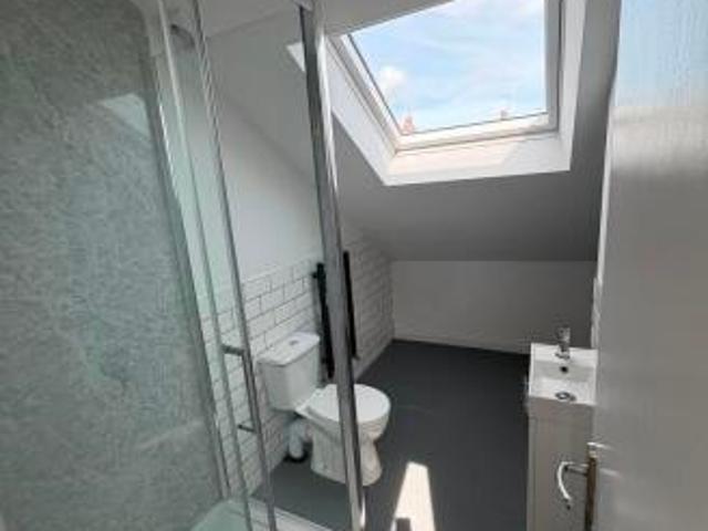4 bedroom maisonette for rent in Grosvenor Gardens, Sandyford, Newcastle Upon Tyne, NE2