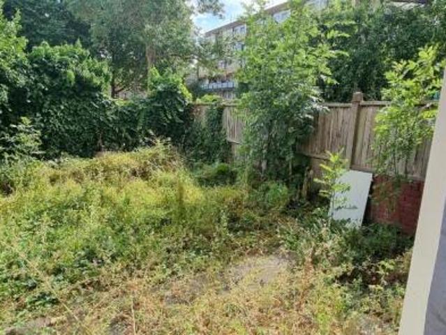 4 bedroom maisonette for rent in Hanbury Street, London, E1