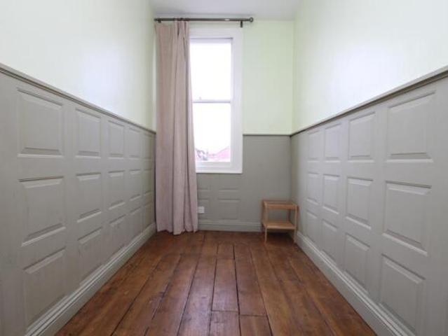 4 bedroom maisonette for rent in Henleaze Road Henleaze, BS9