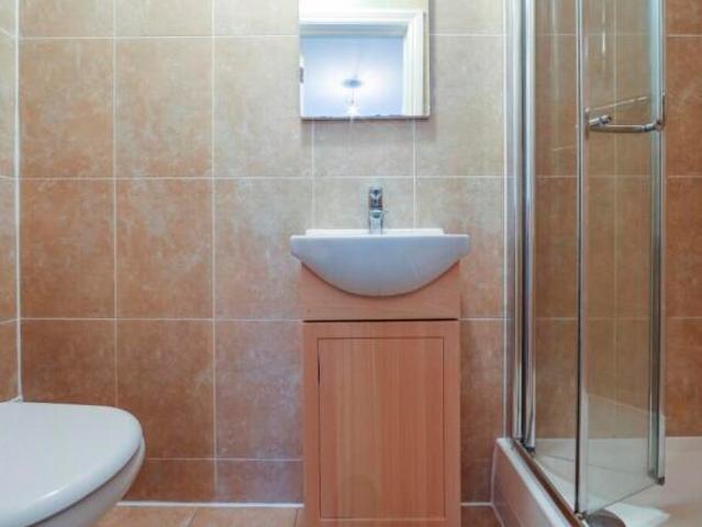 4 bedroom maisonette for rent in Heath Road, Twickenham, Richmond Upon Thames, TW1