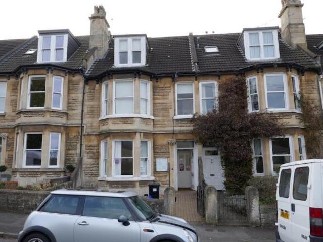 4 bedroom maisonette for rent in Junction Road, Bath, Somerset, BA2