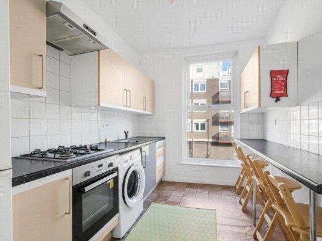 4 bedroom maisonette for rent in Malden Road, Camden, London, NW5