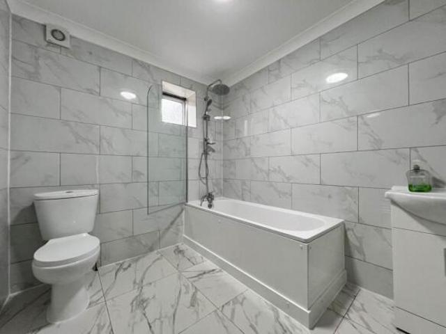 4 bedroom maisonette for rent in Margery Park Road, London, E7 9LB, E7