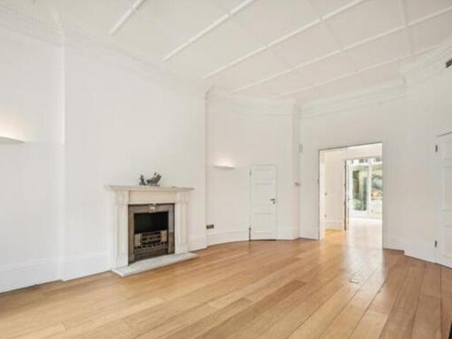 4 Bedroom Maisonette For Rent In Mayfair