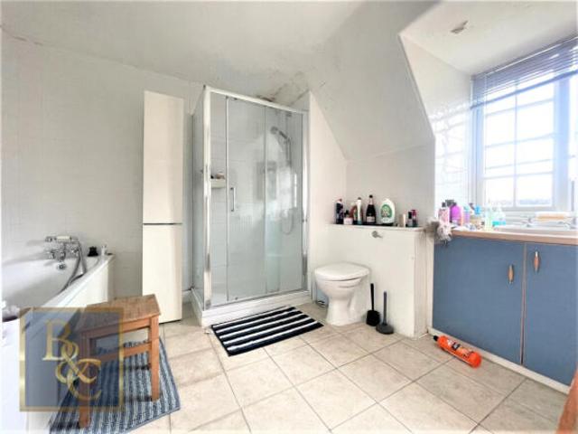 4 bedroom maisonette for rent in Phoenix Road, Euston, NW1