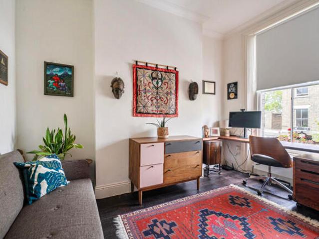 4 bedroom maisonette for rent in Richmond Crescent, Islington, London, N1