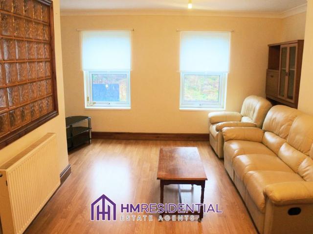 4 bedroom Maisonette for rent on Gateshead HIgh Street, Gateshead, Tyne and Wear, NE8 1EQ From 14.09.2026 £1495.00 / £86.25 pppw