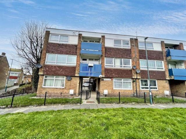 4 Bedroom Maisonette Flat
