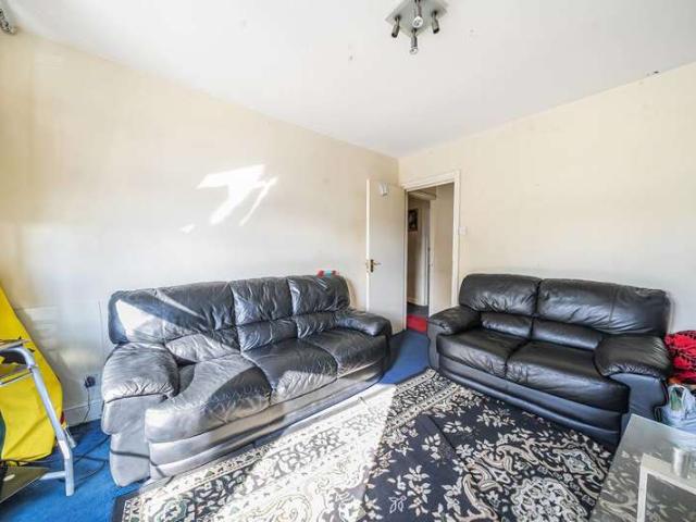4 Bedroom Maisonette Flat