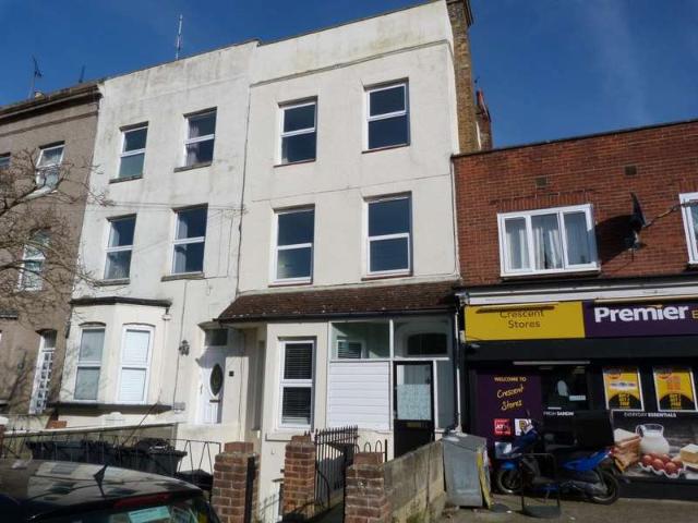 4 Bedroom Maisonette Flat