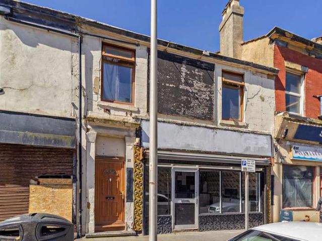 4 Bedroom Maisonette Flat