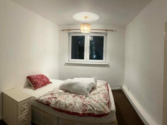 4 Bedroom Maisonette in Whitechapel All Bill Inc