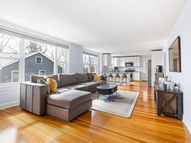4 bedroom, Malden MA 02148 104539797