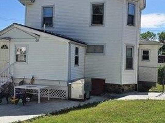 4 bedroom, Malden MA 02148 104834483