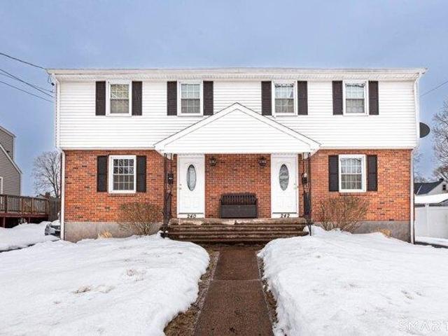 4 bedroom, Manchester CT 06040 100890332