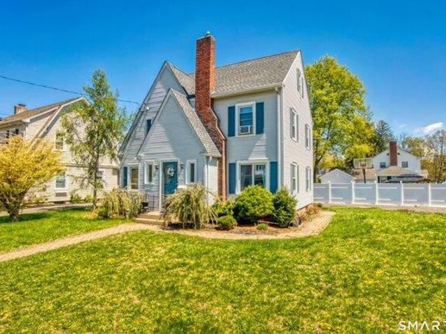 4 bedroom, Manchester CT 06040 101798818