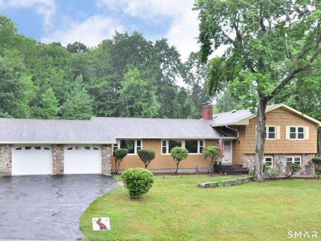4 bedroom, Manchester CT 06040 104606452
