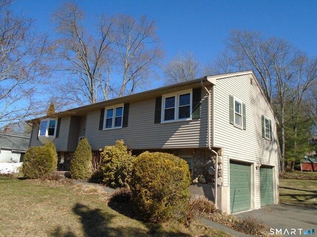 4 bedroom, Manchester CT 06042 102728339