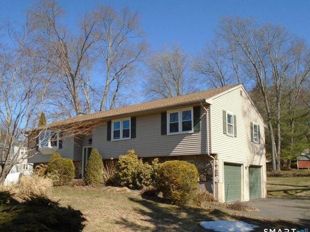 4 bedroom, Manchester CT 06042 LS102343567