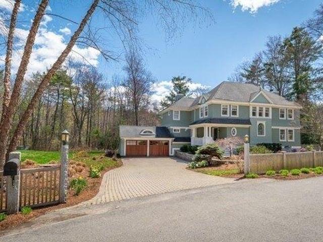 4 bedroom, Manchester MA 01944 102371251
