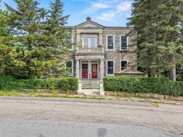 4 bedroom, Manchester NH 03103 104152639