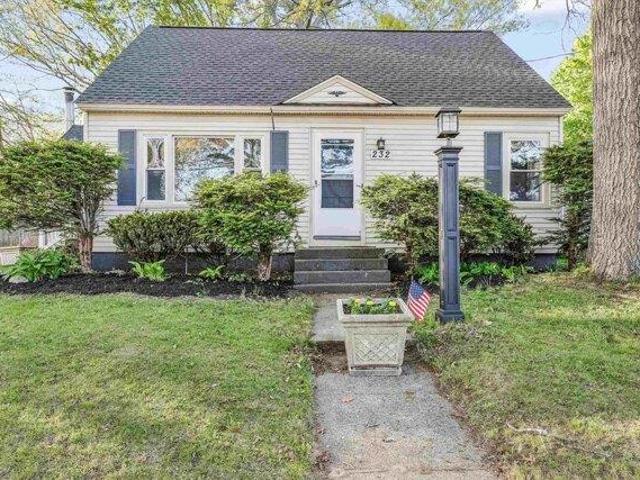 4 bedroom, Manchester NH 03103 LS102475347