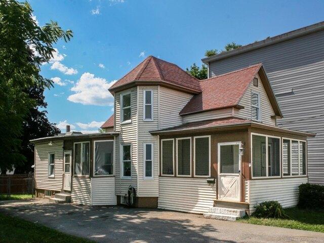 4 bedroom, Manchester NH 03102 105202621