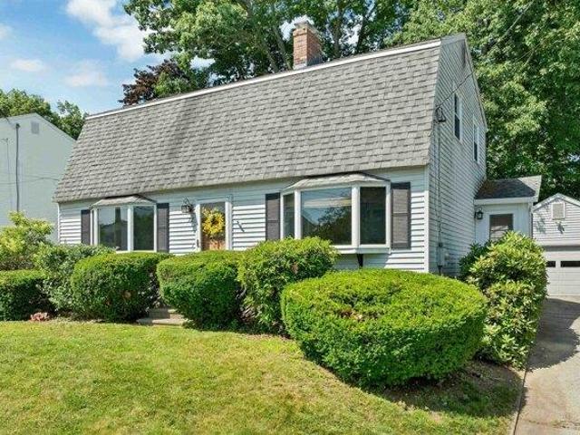 4 bedroom, Manchester NH 03104 104898694
