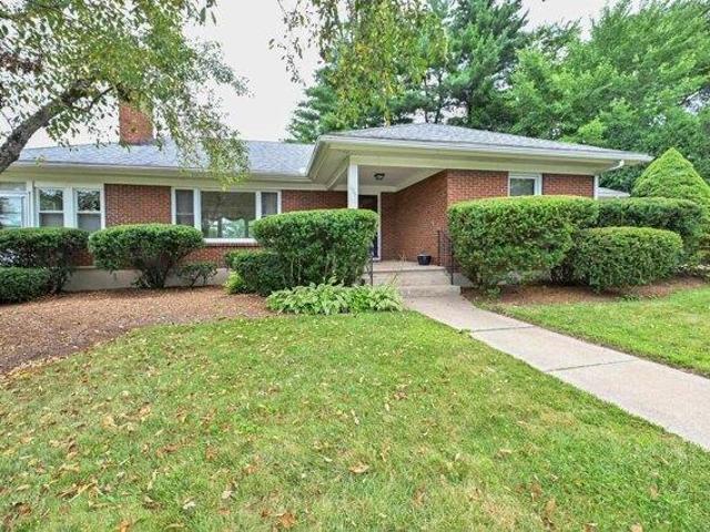4 bedroom, Manchester NH 03104 105259046