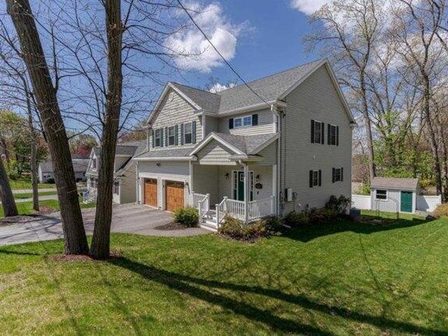 4 bedroom, Manchester NH 03104 LS102256266