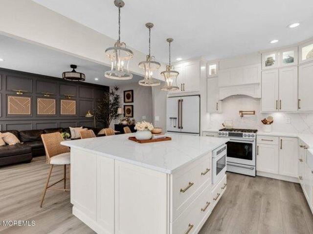 4 bedroom, Manalapan NJ 07726 LS102775941