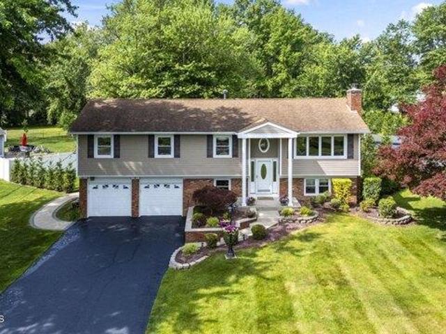 4 bedroom, Manalapan NJ 07726 104442405