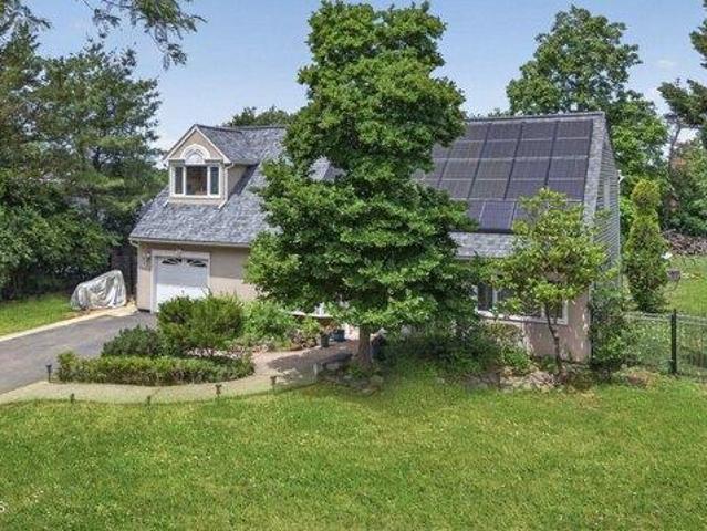4 bedroom, Manalapan NJ 07726 104869916
