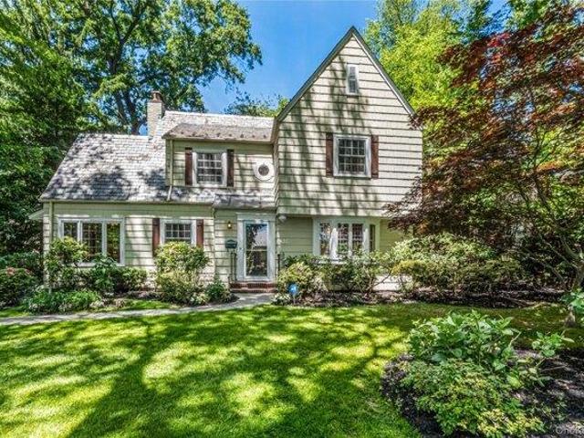 4 bedroom, Manhasset NY 11030 105205864