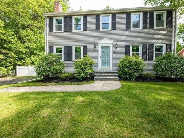 4 bedroom, Mansfield MA 02048 103250647