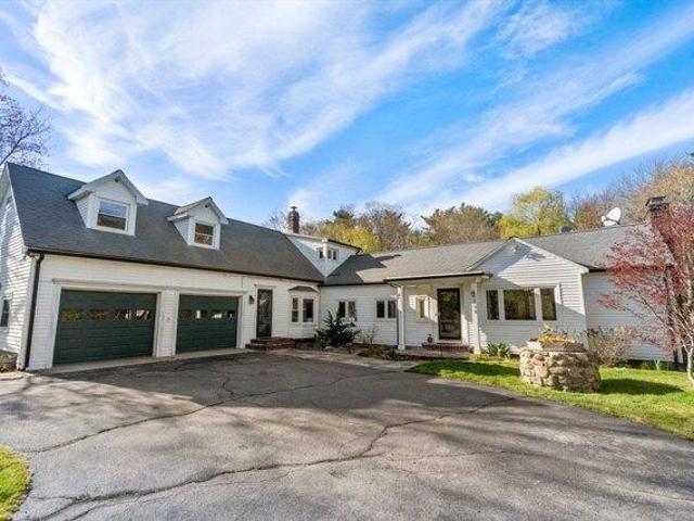 4 bedroom, Mansfield MA 02048 103968090