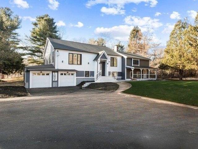 4 bedroom, Mansfield MA 02048 104009624