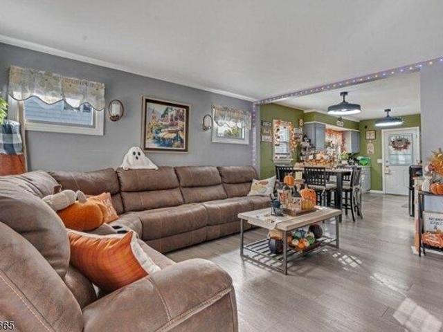 4 bedroom, Manville NJ 08835 102562640