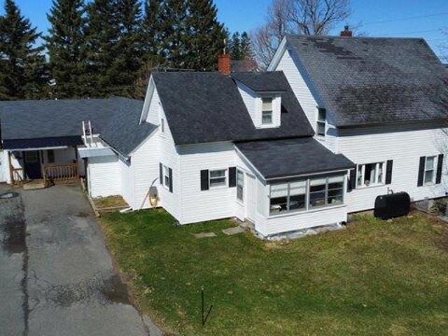 4 bedroom, Mapleton ME 04757 LS102253981