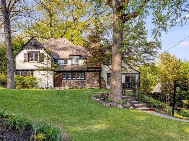 4 bedroom, Maplewood NJ 07040 102762054