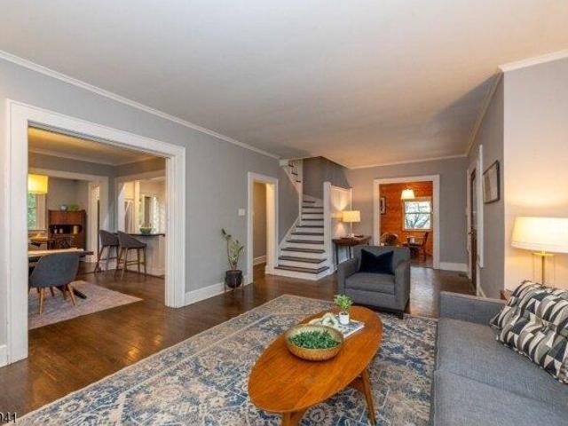 4 bedroom, Maplewood NJ 07040 102728203