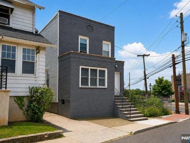 4 bedroom, Maplewood NJ 07040 104830923