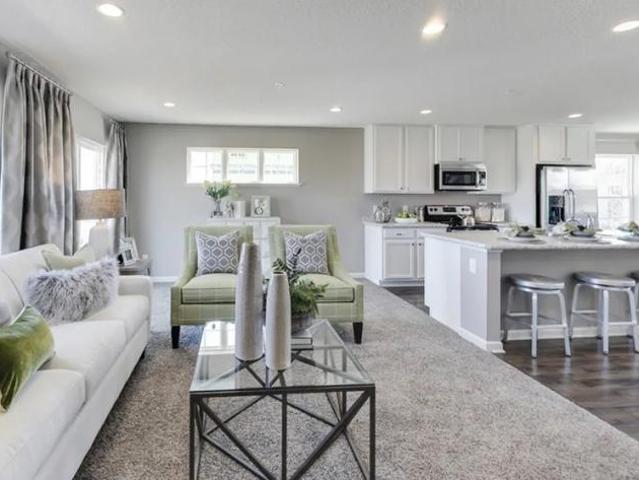 4 bedroom, Maple Grove MN 55369 LS73334563