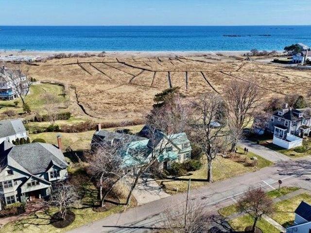 4 bedroom, Marblehead MA 01945 102409799