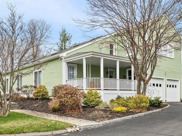 4 bedroom, Marblehead MA 01945 102342709